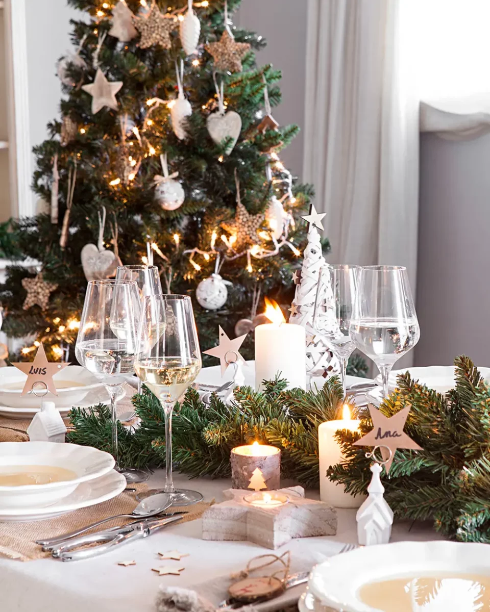 Déco table de Noël en blanc : 18 idées et inspirations | Shake My Blog